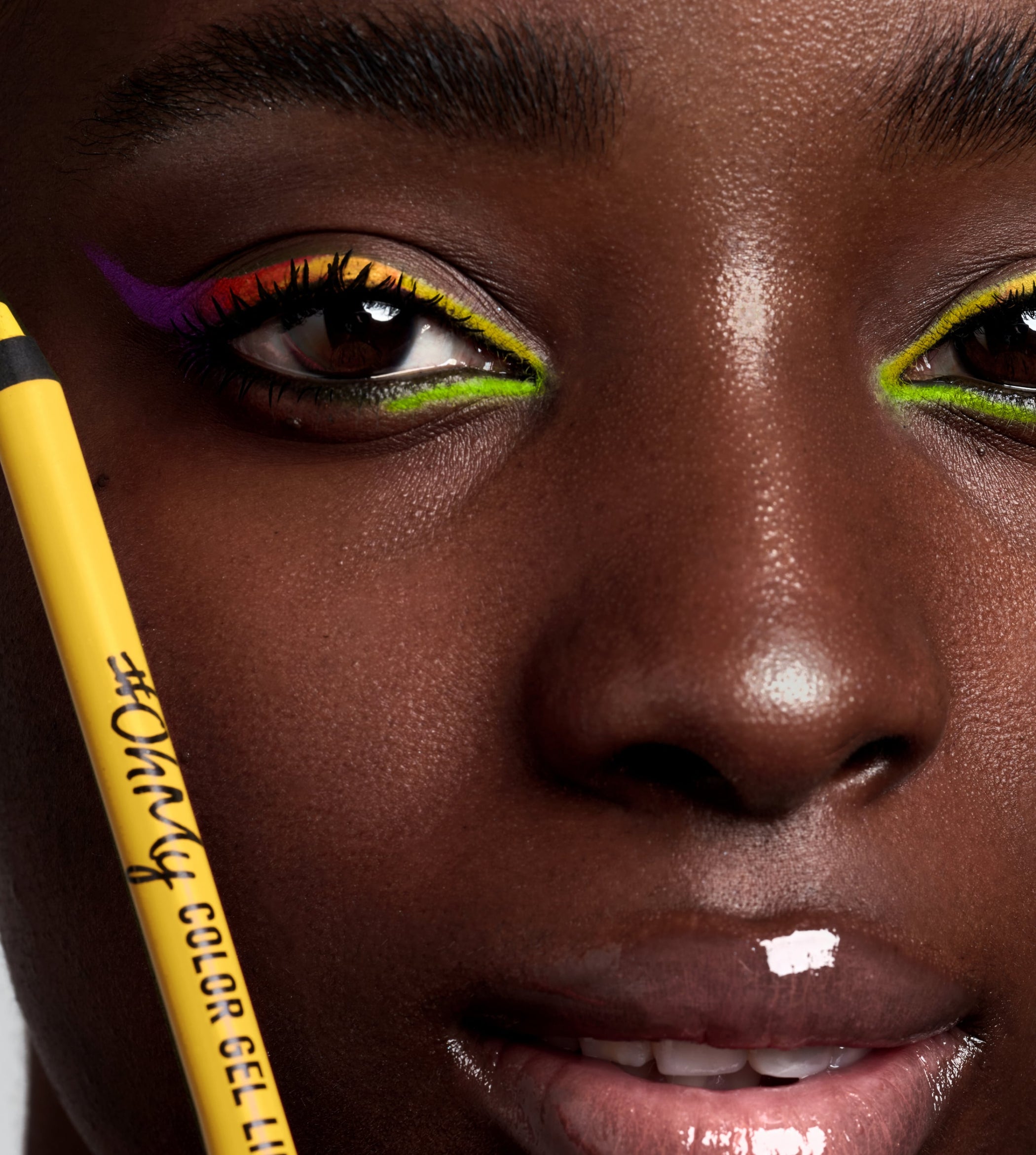 How to Apply Eyeshadow Like a Pro: A Detailed Step-by-Step Guide ...